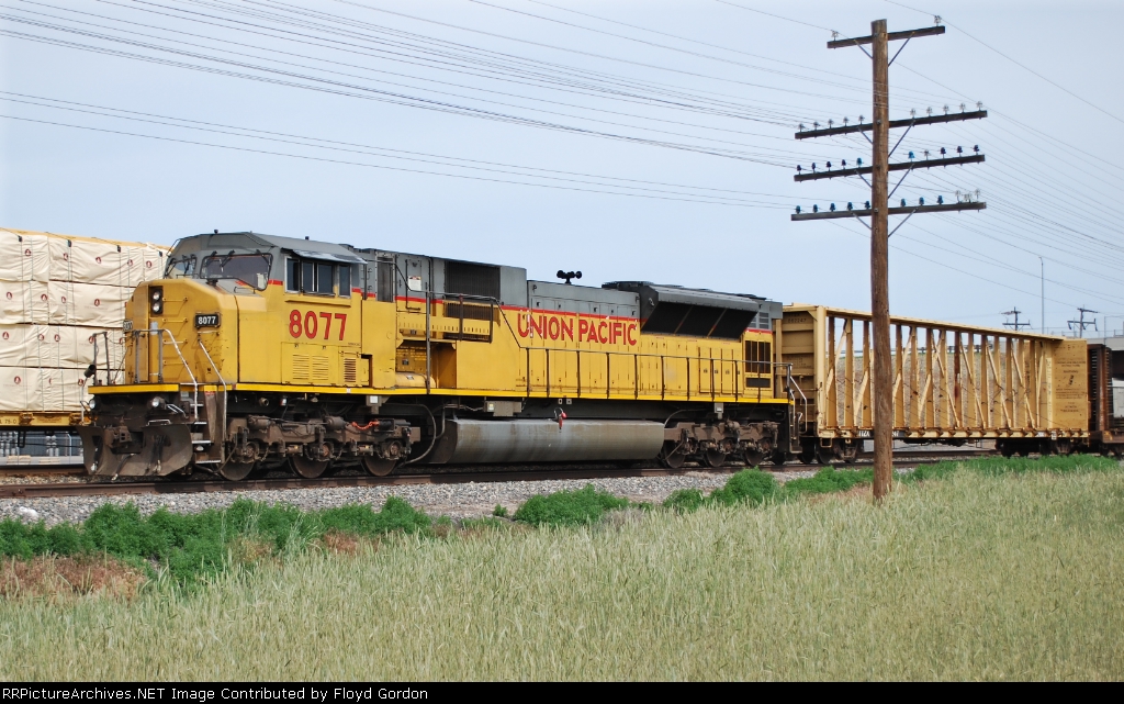 UP 8077 DPU pushes on Westbound UP